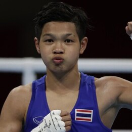 Widad Bertal vs. Punrawee Ruenros, 2024 Paris Olympics | Boxing Bout ...