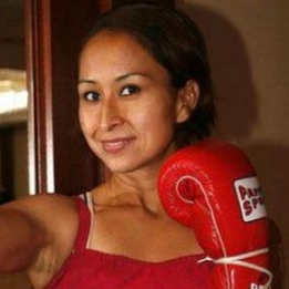 Sarah Bormann vs. Ana Arrazola, Cinqueoncie vs. Maric | Boxing Bout ...