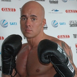 Alem Begić vs. Benjamin Simon, Bohachuk vs. Hernandez | Boxing Bout ...