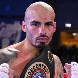 Alan Garcia vs. Wilfredo Flores, Navarette vs. Berinchyk | Boxing Bout ...