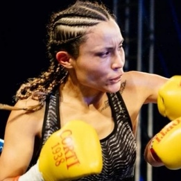 Chloe Watson vs. Romina Gisel Sosa, Arthur vs. Crighton | Boxing Bout ...