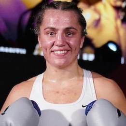 Mary Romero vs. Ellie Scotney, Taylor vs. Carabajal | Boxing Bout ...