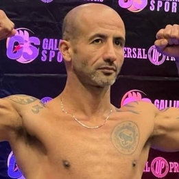 Ryan Pino vs. Enrique Martin Escobar, Debut Despedida | Boxing Bout ...