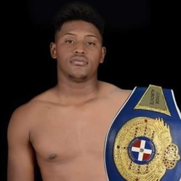 Sanderson Diaz vs. Luis Antonio Tejeda, Shuan Boxing Fight Night ...