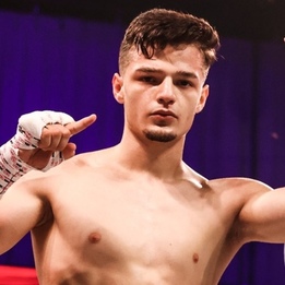 David Navarro vs. Luis Domingo Hernandez, ShoBox New Generation ...