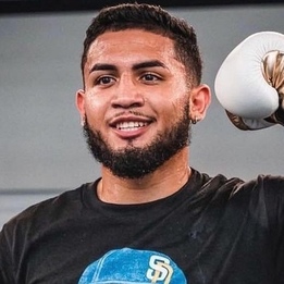 Manuel Flores vs. Jorge Chavez, Golden Boy Fight Night | Boxing Bout ...