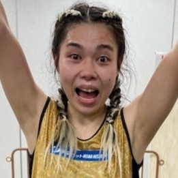 Yuki Fuke vs. Moeko Okada, Queens Crest 2022 | Boxing Bout | Tapology