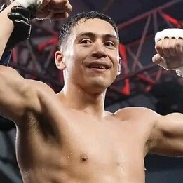 Emiliano Rojo Vazquez vs. David Bustamante, La Unión Hace La Fuerza ...