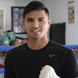 Aaron Silva vs. Hassam Valenzuela, Golden Boy Fight Night | Boxing Bout | Tapology