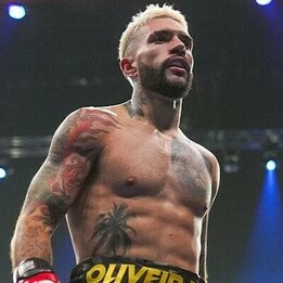 Kenny Ojuederie vs. Thomas Oliveira, Deji vs Wassabi | Boxing Bout ...