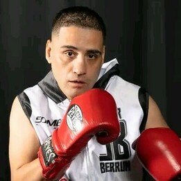 Edgar Berrum vs. Gregorio Rios, Flores vs. Rivera Jr | Boxing Bout ...