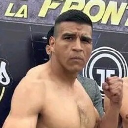 Francisco Rivas vs. Felix Quiroz, Guerra en la Frontera | Boxing Bout ...