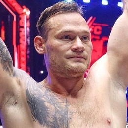 Mikhail Tarabrin vs. Victor Hugo Exner, Miller vs. Browne | Boxing Bout ...