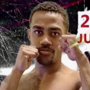 Mikaele Ravalaca | Boxer Page | Tapology