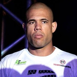 Douglas Bertazini vs. Douglas Moura, Jungle Fight 77 | MMA Bout | Tapology