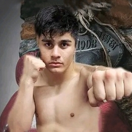 Christian Pastrana vs. Jasiel Sánchez, Noche de Box | Boxing Bout ...