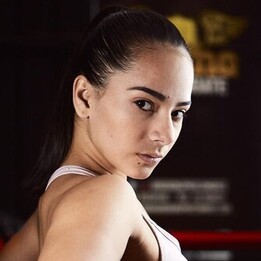 Francesca Hennessy vs. Carla Camila Campos, Unstoppable | Boxing Bout ...