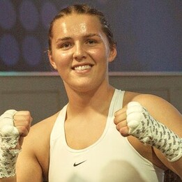 Amy Cooper vs. Ester Konecna II, Battle On The Beach | Boxing Bout ...