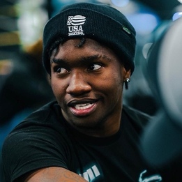 Alex Holley vs. Michael De la Cruz, Martin vs. Harutyunyan | Boxing ...