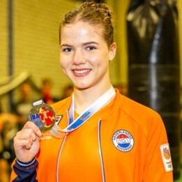 Megan de Cler vs. Sara Beram, 2024 EUBC Elite Men's and Women's ...