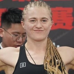 Francesca Hennessy vs. Ellie Bouttell, Hennessy vs. Bouttell | Boxing ...