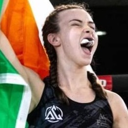 Megan Hewitt vs. Louise Brady, IÚR Fighting Championship 15 | MMA Bout ...