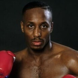 Marco Antonio Barrera vs. Junior Jones, Jones Jr. vs. McCallum | Boxing ...