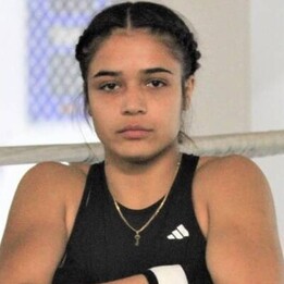 Tiana Schroeder vs. Antonella Shirley Molina, Quinn vs. Dodd | Boxing ...