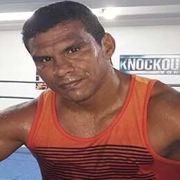 Juan Urango vs. Ricky Hatton, Hatton vs. Urango | Boxing Bout | Tapology