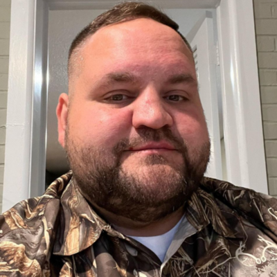 Dustin Nichols ("Big Worm") | Boxer Page | Tapology