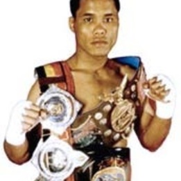 Jomhod Kiatadisak vs. Rayen Simson, Muay Thai Champions League 3 | Muay ...