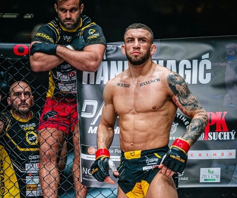 Max Handanagić | MMA Fighter Page | Tapology