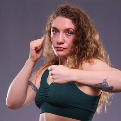 Ashley Barrett ("SMASHLEY") | MMA Fighter Page | Tapology