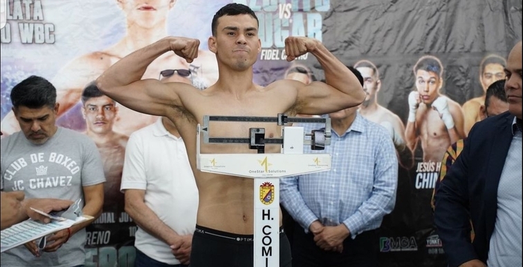 Christian Burgos ("El Moro") | Boxer Page | Tapology