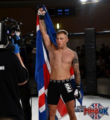 Aron Leo | MMA Fighter Page | Tapology