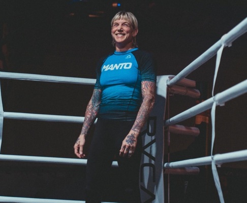 Danielle Misteli ("The Housewife") | MMA Fighter Page | Tapology