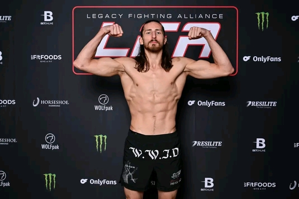 Matthew Leonard ("Jiu-Jitsu Jesus") | MMA Fighter Page | Tapology