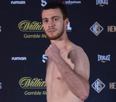 Damian Haus | Boxer Page | Tapology