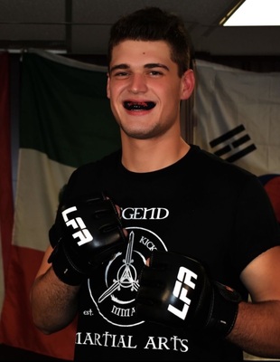 Brad Roman ("Battle Born") | MMA Fighter Page | Tapology