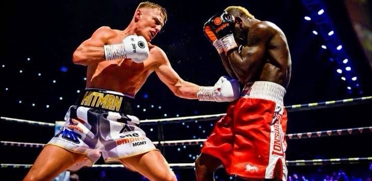 Tommy Hodgson ("Hitman") | Boxer Page | Tapology