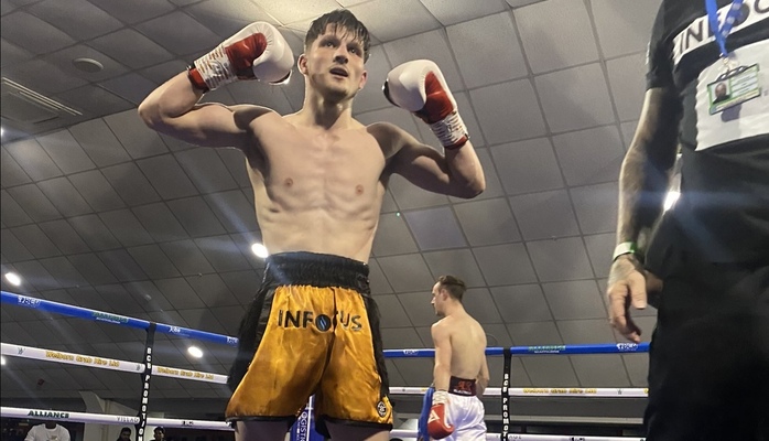 Lewis Morris | Boxer Page | Tapology