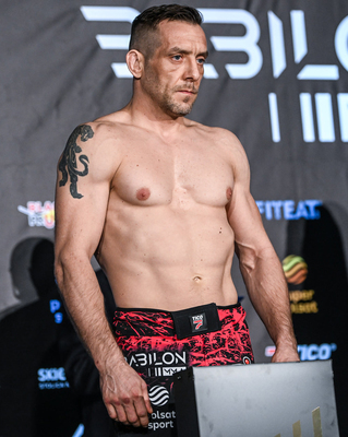 Robert Sakowski ("Saki") | MMA Fighter Page | Tapology