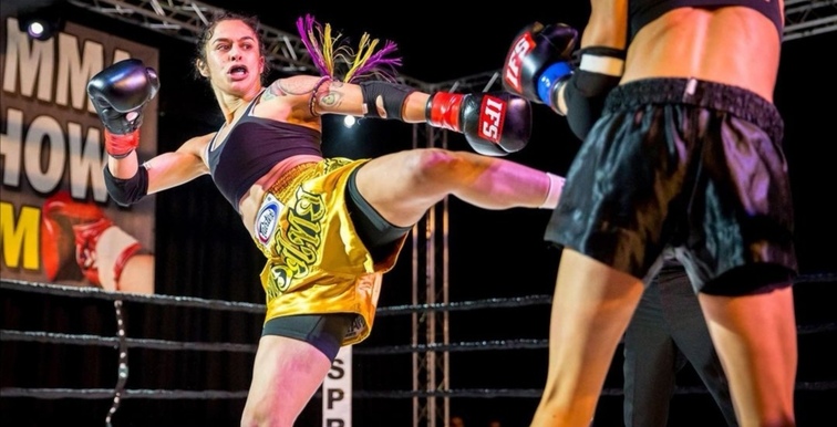 Julia Perez | Boxer Page | Tapology