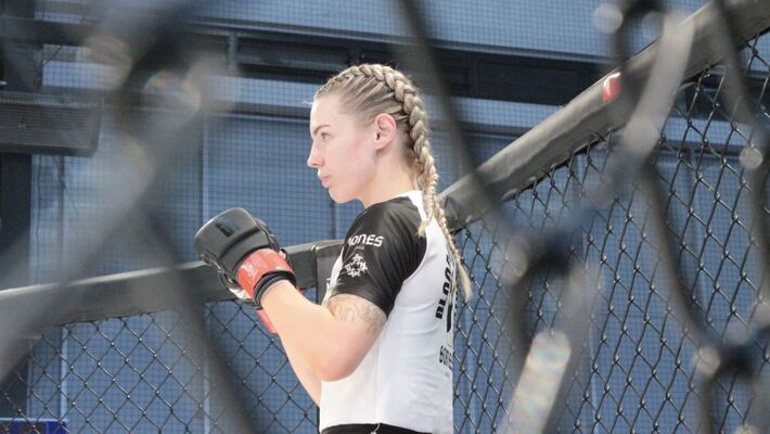 Samantha Barriball | MMA Fighter Page | Tapology