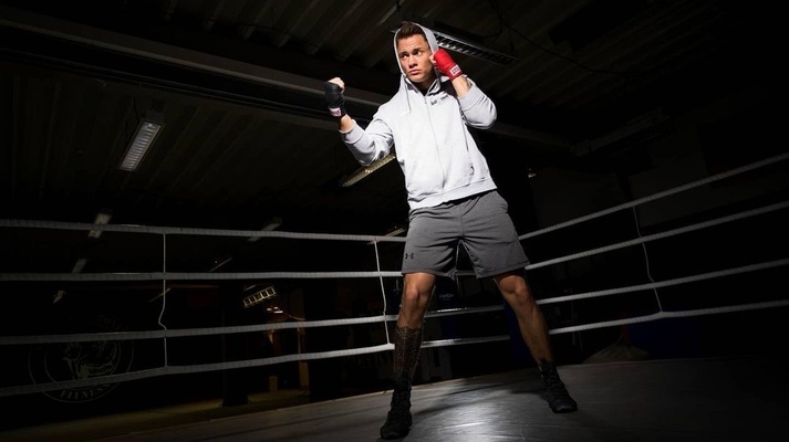 Tom Manzau | Boxer Page | Tapology