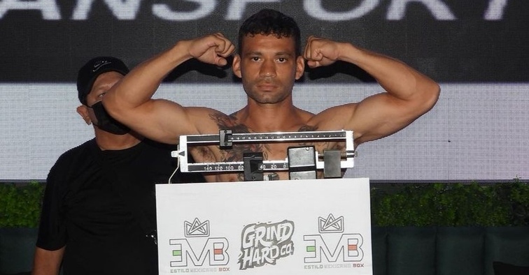 Aron Paez ("Chipin") | Boxer Page | Tapology