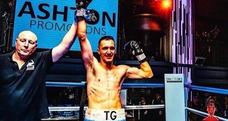 Taylor Greig | Boxer Page | Tapology