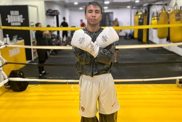 Daniel Espana | Boxer Page | Tapology