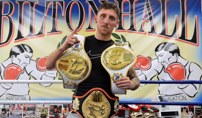 Robbie Colman ("The Showman") | Boxer Page | Tapology