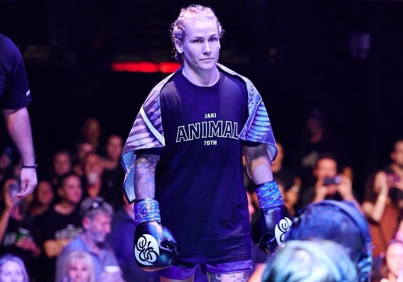 Jaki Toth ("The Animal") | Boxer Page | Tapology